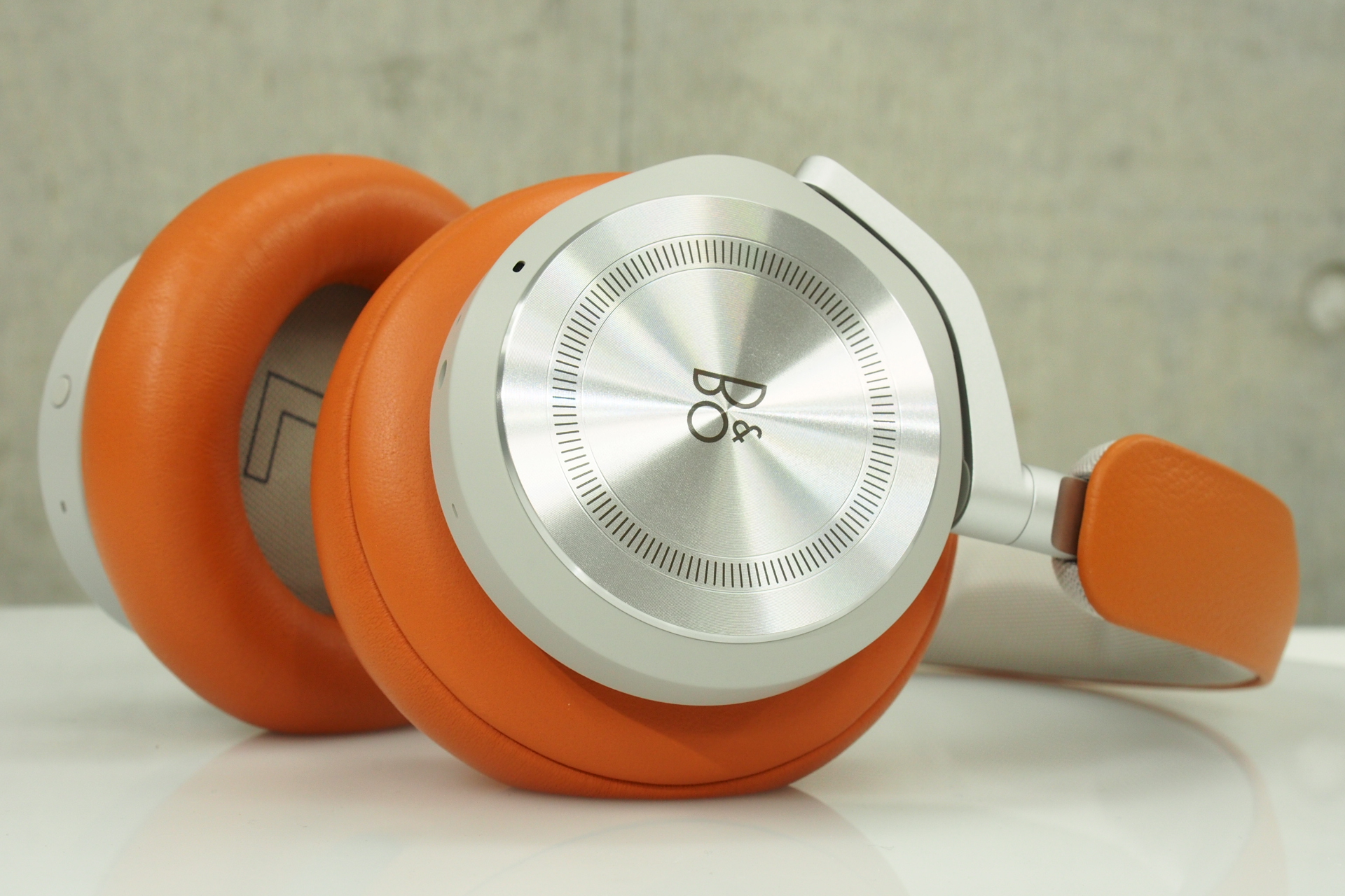 アバックWEB-SHOP / 【中古】B&O Beoplay HX(Timber)【コード01 アバックWEB-SHOP / 【中古】B&O Beoplay HX(Timber)【コード01