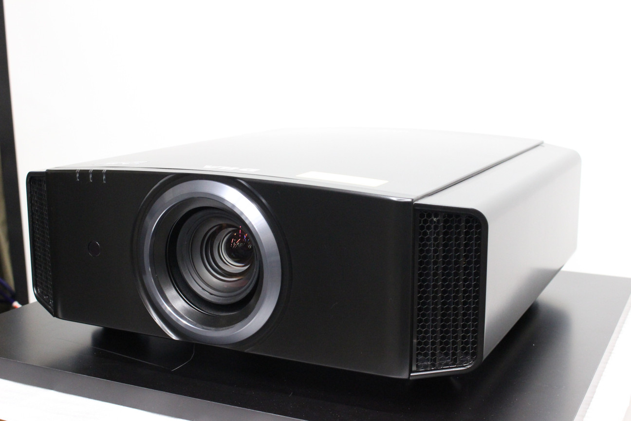 【買取】Victor DLA-X550R(B)【コード00-97649】 | 買取サイトのアバック