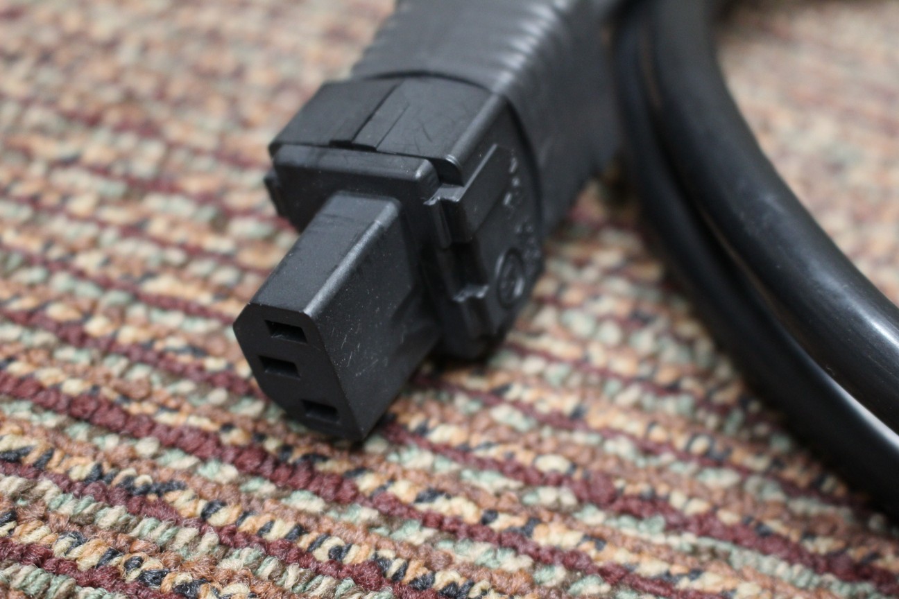 【中古】GamuT C2R 【コード00-96473-29】 | 中古販売・買取サイトのアバック